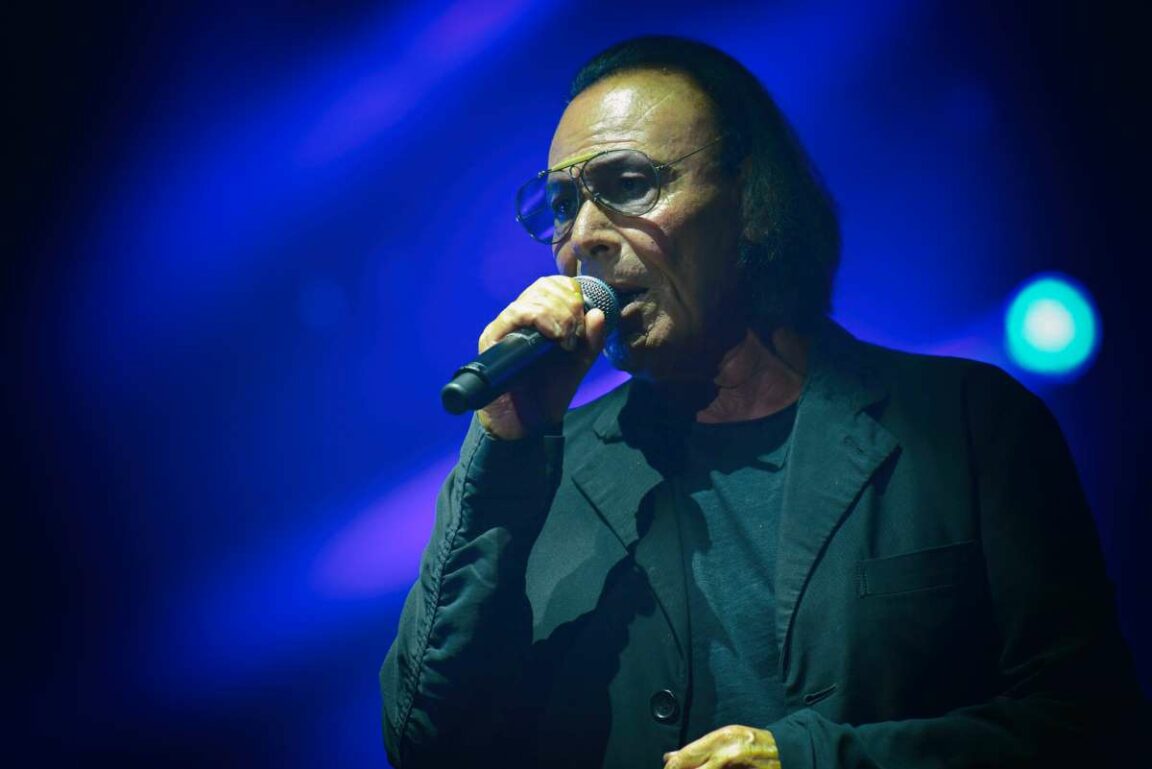 Antonello Venditti età vita privata carriera curiosità sul cantante