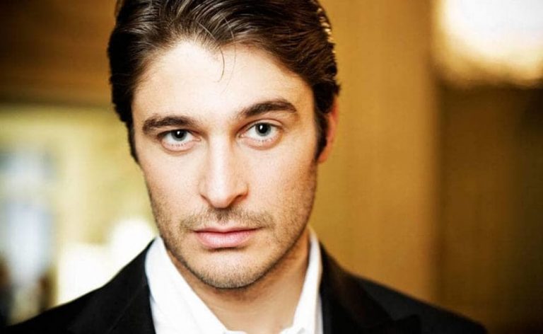 Chi è Lino Guanciale età altezza peso vita privata e carriera