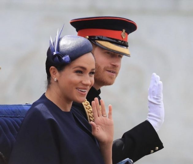 Harry e Meghan ‘divorziano’ dalla famiglia reale: «Vogliamo lavorare ed essere indipendenti»