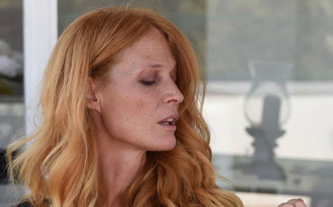 Jane Alexander Instagram formidabile in bikini, particolare dal costume ...