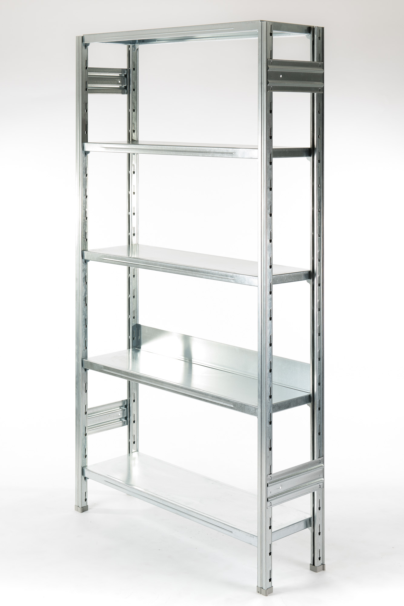 Ecco come ottimizzare il magazzino con scaffali metallici