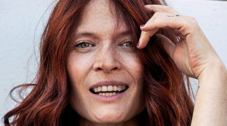 Jane Alexander Instagram magnifica, in forma invidiabile a 48 anni ...