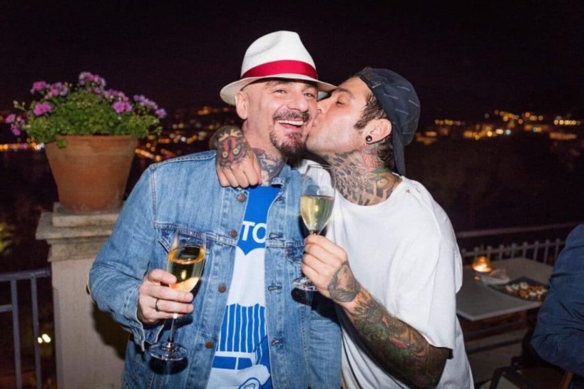 Chi è J-Ax: età, carriera, curiosità e vita privata del rapper