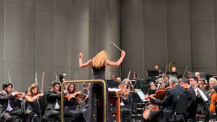 Beatrice Venezi età, carriera e vita privata della famosa musicista ...