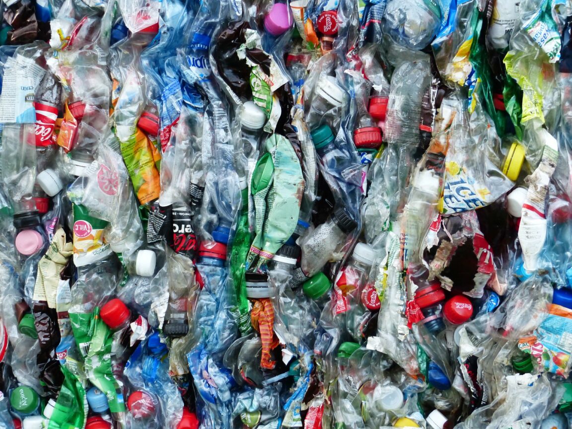 Plastica biodegradabile: ricercatori a lavoro su quest’importante novità