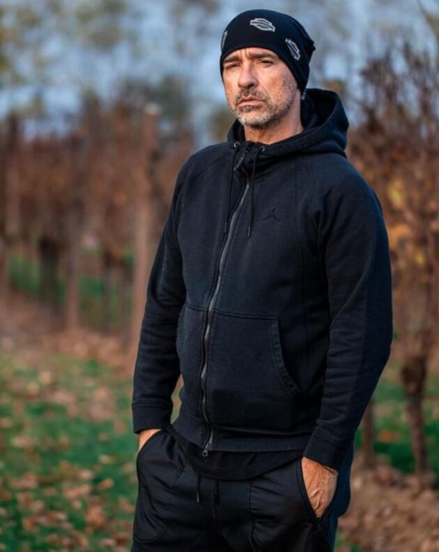 Chi è Eros Ramazzotti età altezza peso vita privata e carriera