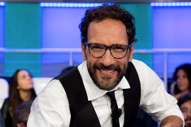 Federico Quaranta età carriera vita privata e curiosità sul conduttore