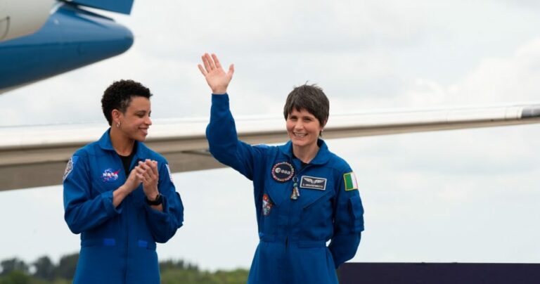 Samantha Cristoforetti lancio oggi 27 aprile curiosità cibo bagno e tempo