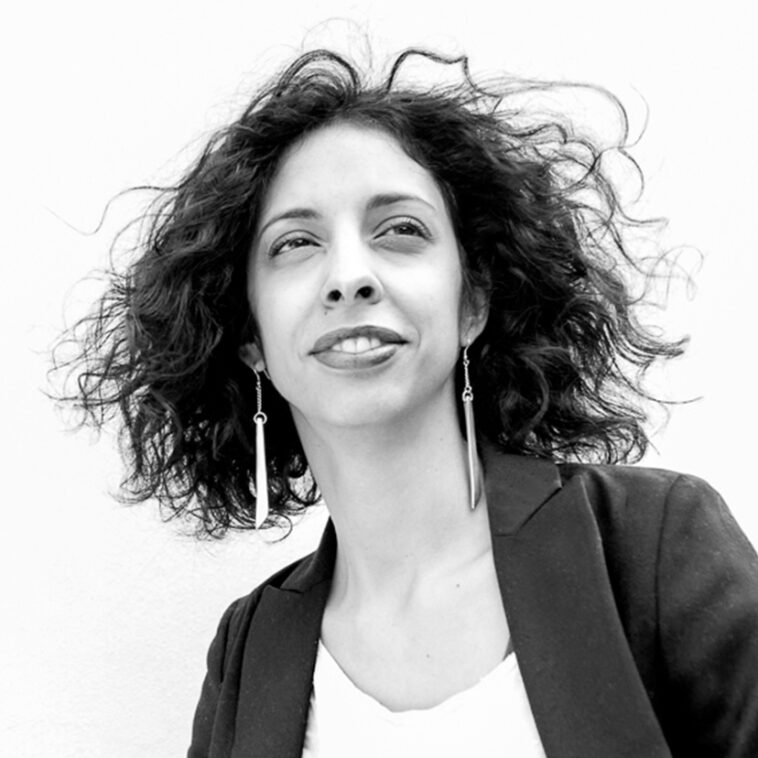 Veronica Fernandes età carriera vita privata e curiosità sulla giornalista