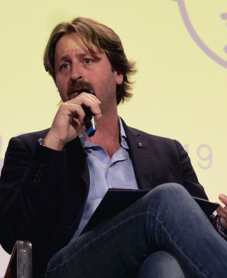 Manlio Messina chi è il deputato di FdI: carriera e vita privata