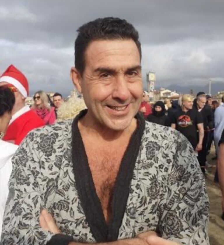 Roberto Vannacci curriculum, stipendio, carriera, moglie: tutte le ...